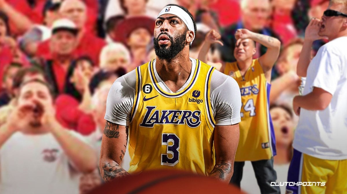 Lakers fans dunk on Anthony Davis' Game 2 letdown vs. Warriors