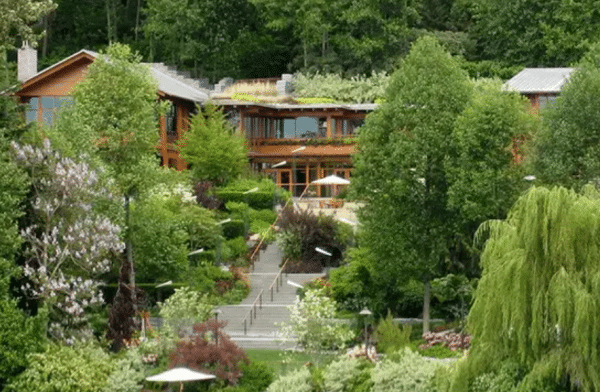 Inside Bill Gates' $130 Million Mansion, With Photos