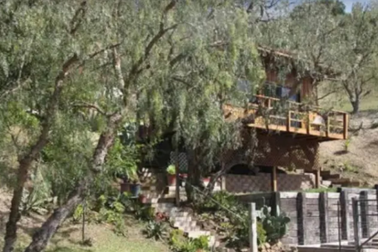 Inside Jack Nicholson's $4.25 million house, with photos