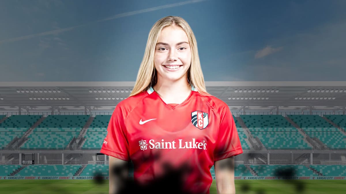15 Year Old Alex Pfeiffer Eager To Make Nwsl History With Kc Current