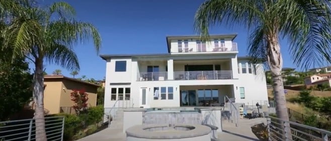 Inside De'Aaron Fox's $1.7 million former home, with photos