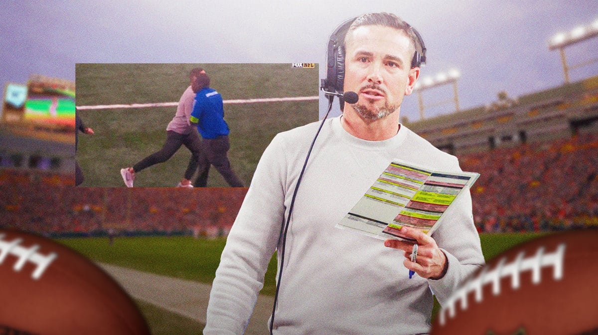 Security guard tries to stop Packers' Matt LaFleur from running into ...