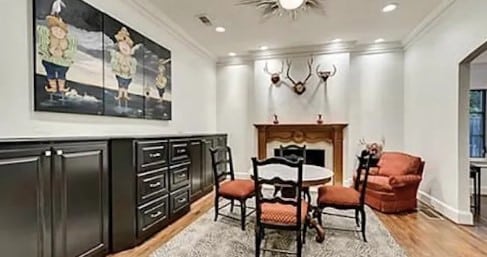 Inside Chuck Norris' $1.295 million former mansion, with photos