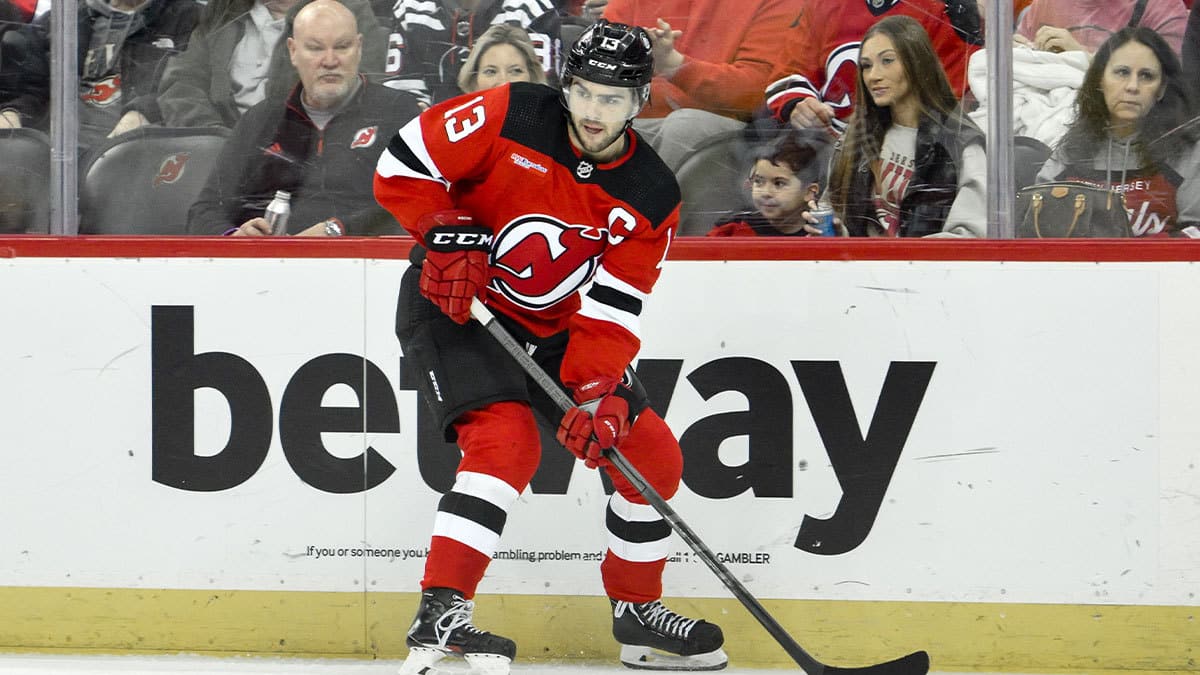 Devils' Nico Hischier gets 'week-to-week' injury update from Sheldon Keefe