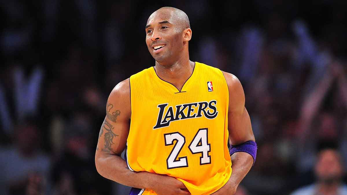 Kobe Bryant's 2009 Finals game-worn Lakers jersey sells for bonkers price