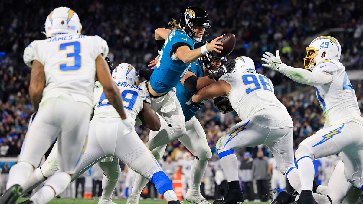 Why Jaguars' Trevor Lawrence deserves next NFL mega deal after Jared ...