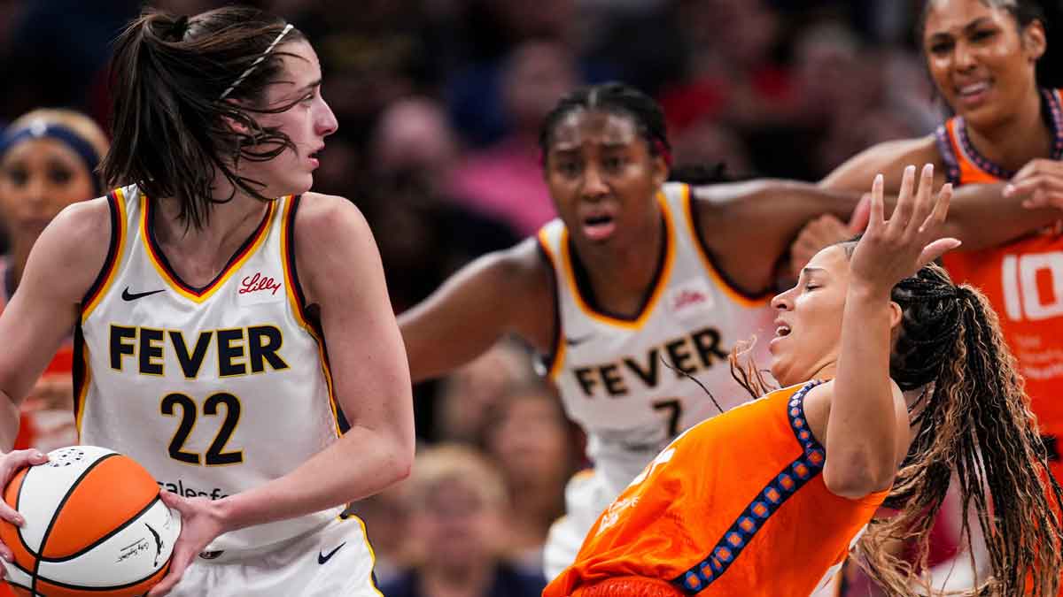 Caitlin Clark, Simone Biles, Gabby Thomas share powerful moment