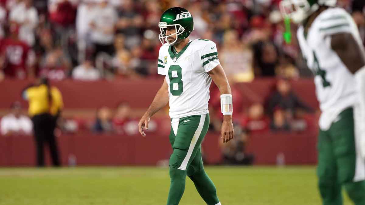 Jets' Aaron Rodgers draws 'point guard' label after 2 weeks