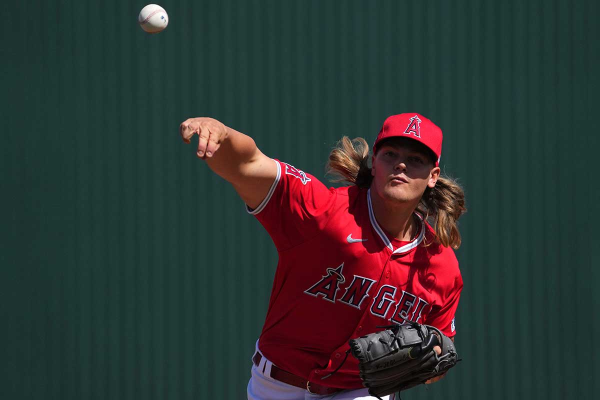 Angels rookie makes 'cool' history in MLB debut