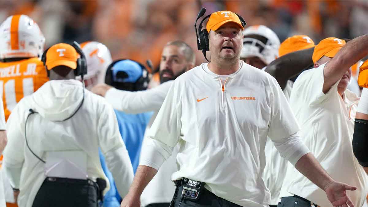 Bob Stoops sidesteps Josh Heupel-Brent Venables questions before ...