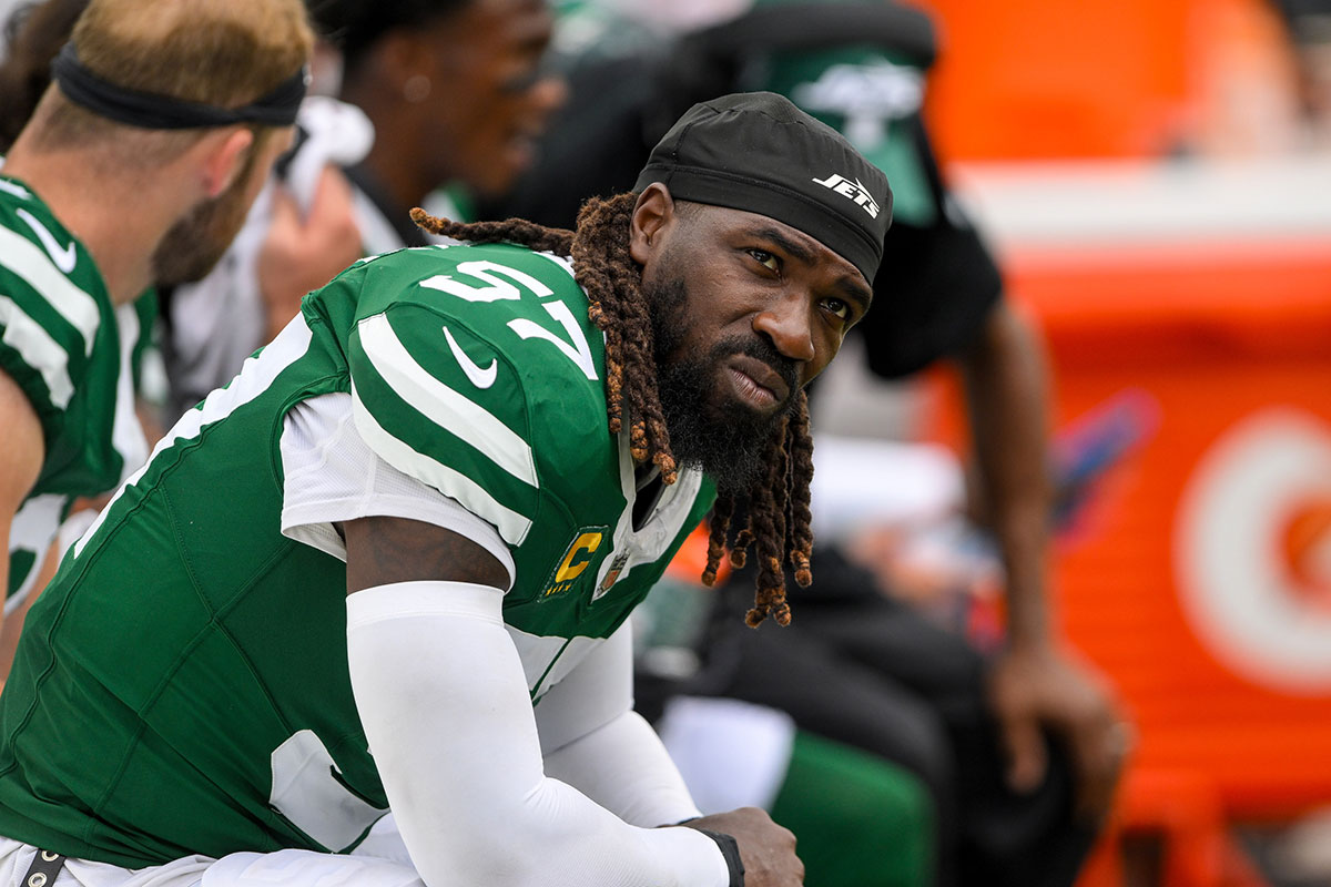 Jets get pair of encouraging injury updates on C.J. Mosley, Morgan Moses