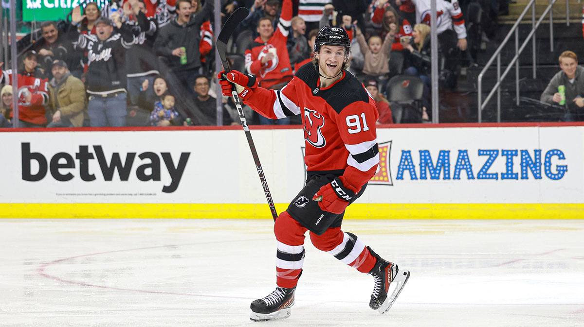 NHL rumors: Dawson Mercer, Devils 'still not close' on new contract