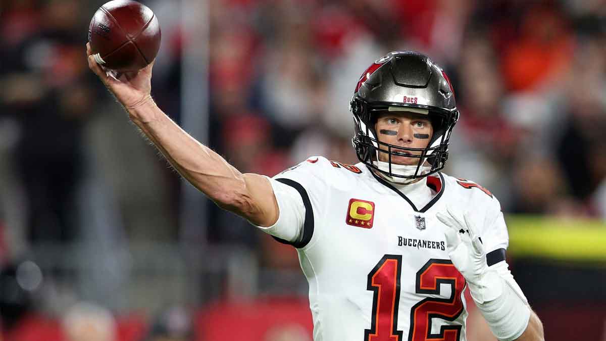 Tom Brady confirms Buccaneers recruitment attempt on Julian Edelman