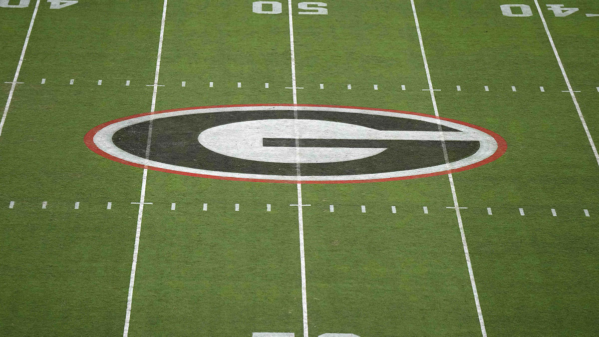 Georgia football fans are stunned amid Kentucky's upset bid