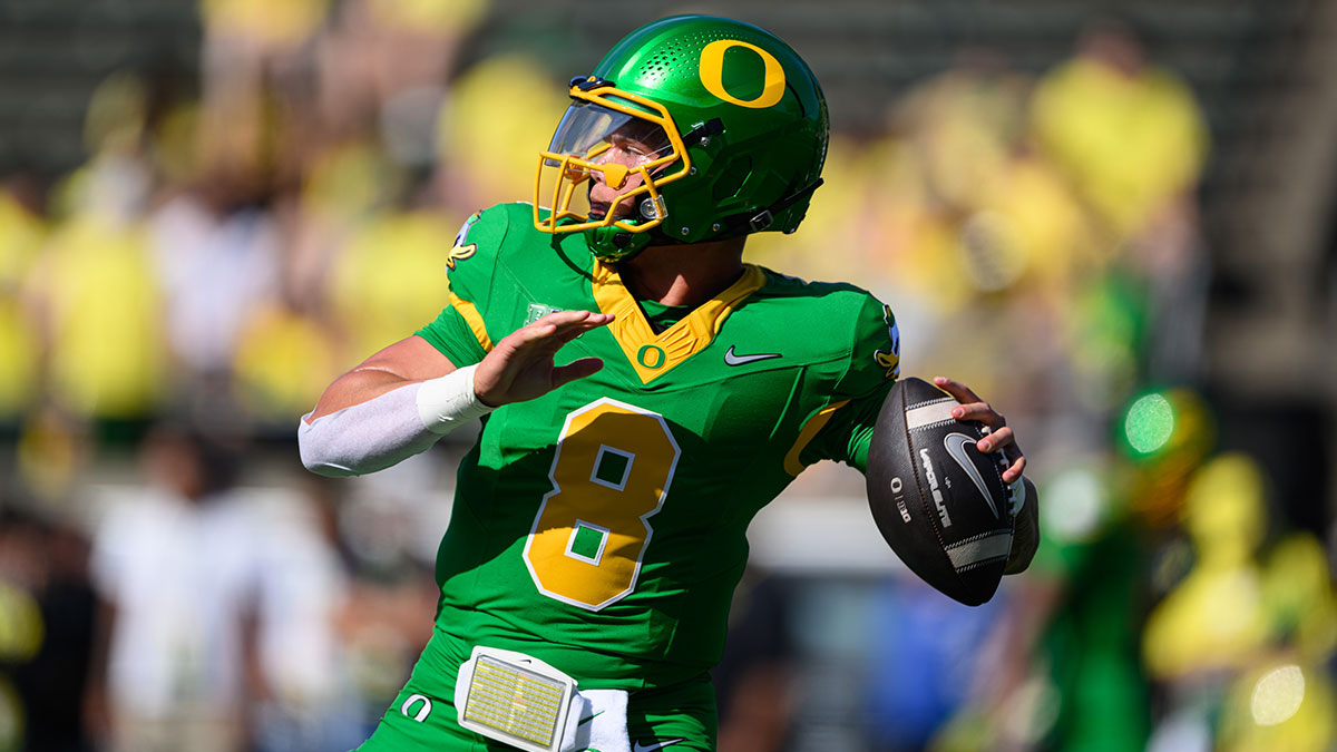 Oregon football get mixed Evan Stewart, Gary Bryant Jr. injury updates ...