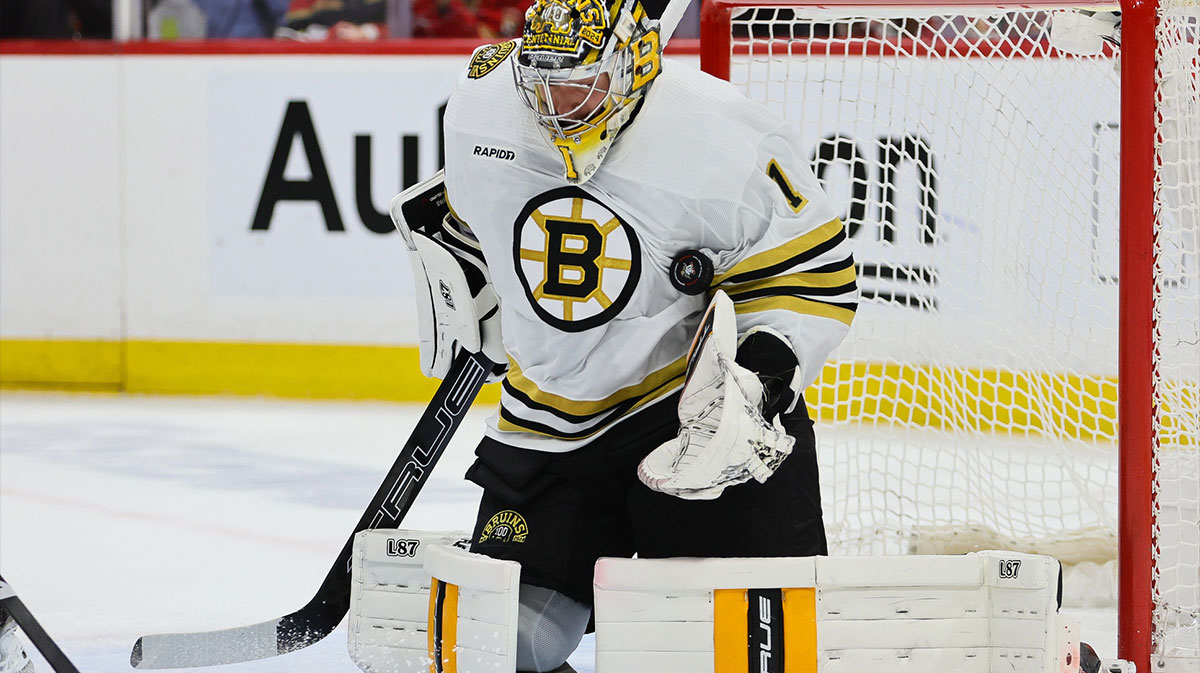 Jeremy Swayman's eye-opening admission on contract standoff with Bruins