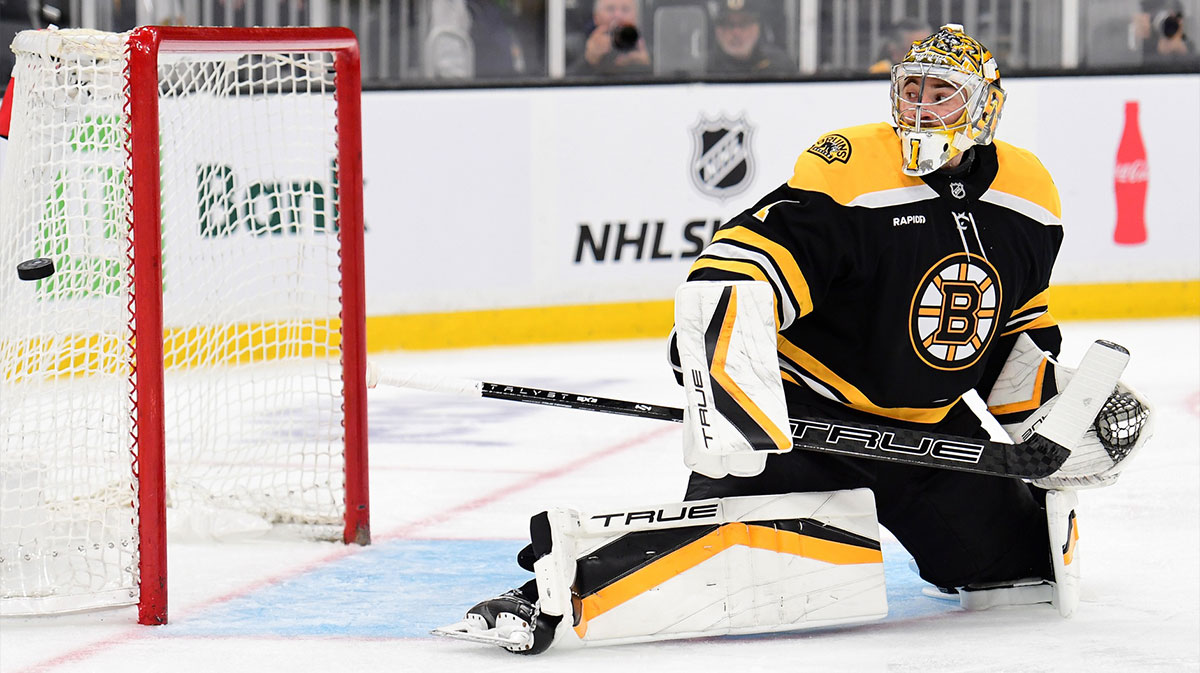 Bruins' Jeremy Swayman speaks out after beating Canadiens in season debut