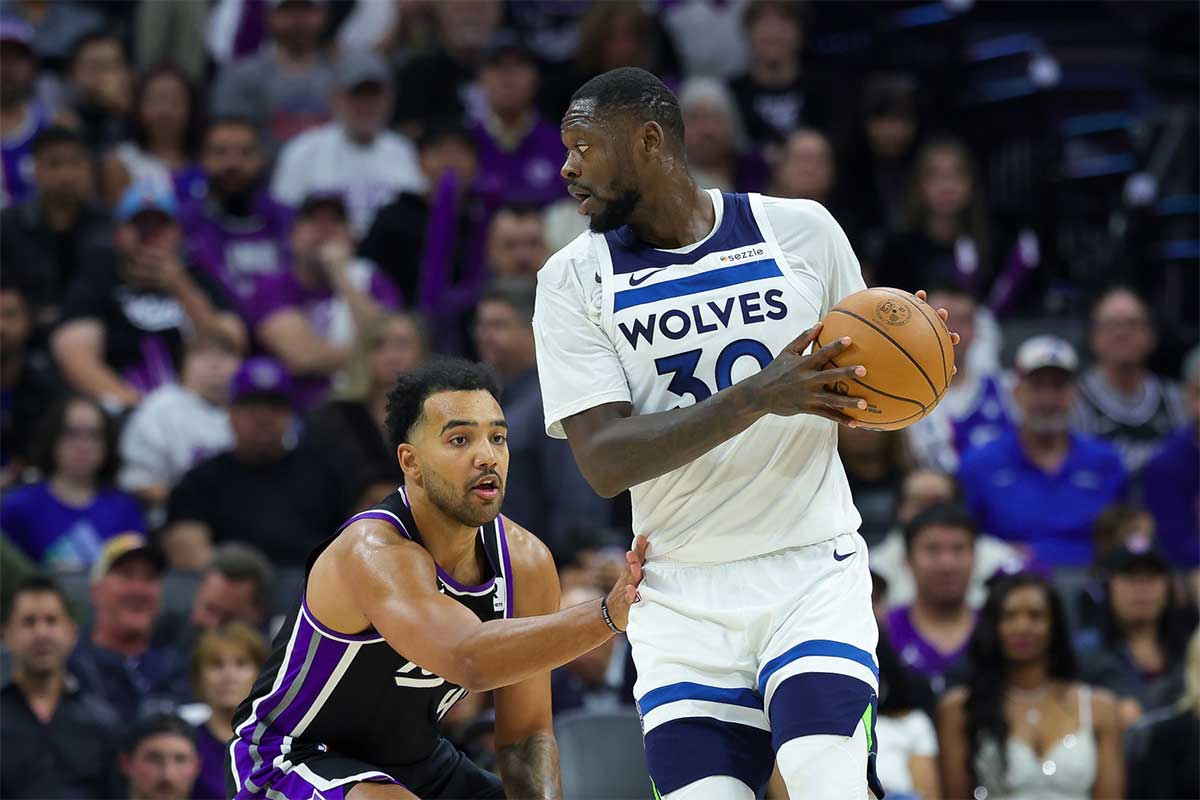 Timberwolves' Anthony Edwards reveals message to Julius Randle before monster Kings game