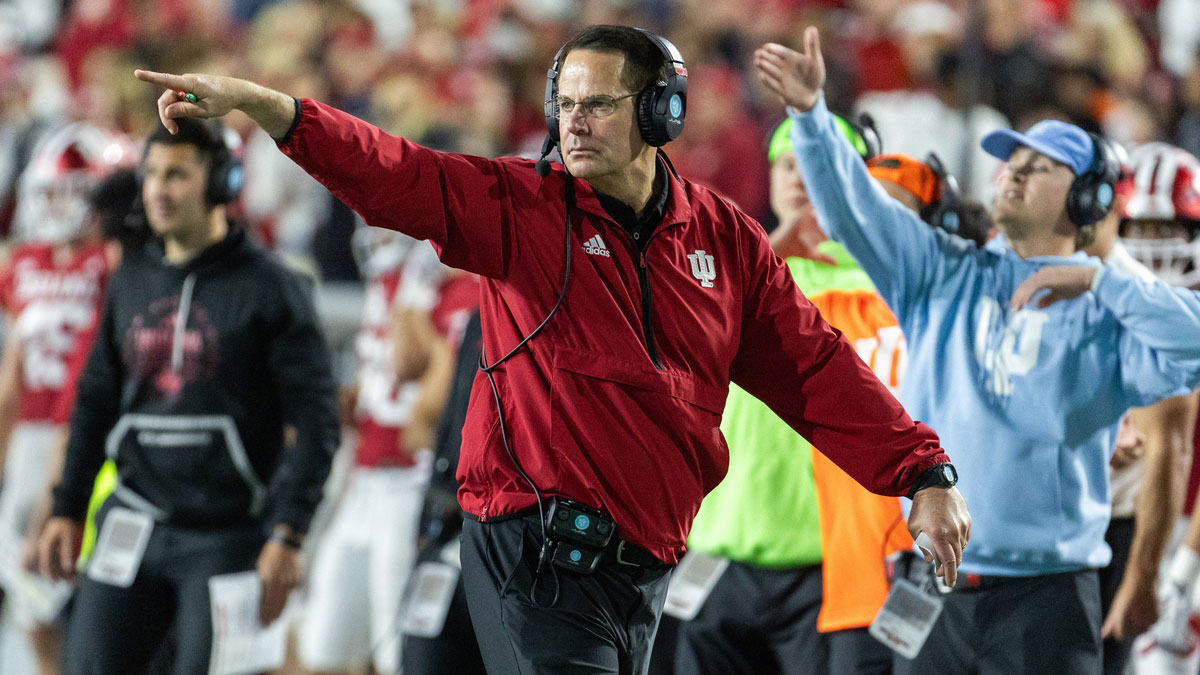 Indiana football coach Curt Cignetti's daughter gets engaged after win ...