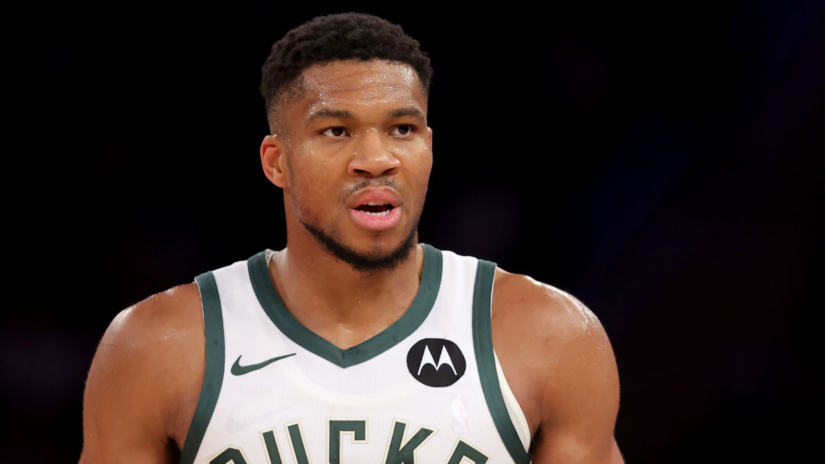 Bucks Giannis Antetokounmpo Reveals Apology He Sent To Espns Malika
