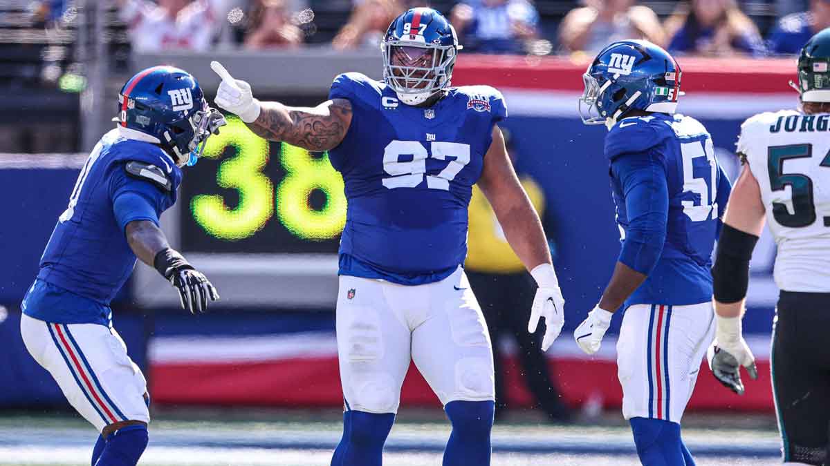 Giants' Brian Burns vocal on trade from Panthers before Week 10 clash