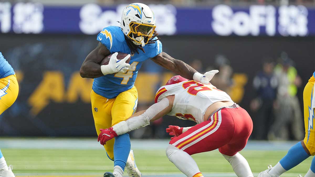 Chargers make huge Gus Edwards roster move