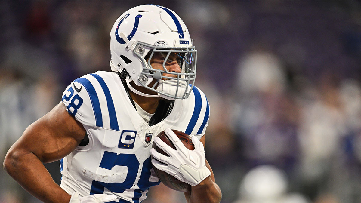 Colts news: Fans roast Adonai Mitchell after losing ball out of end zone