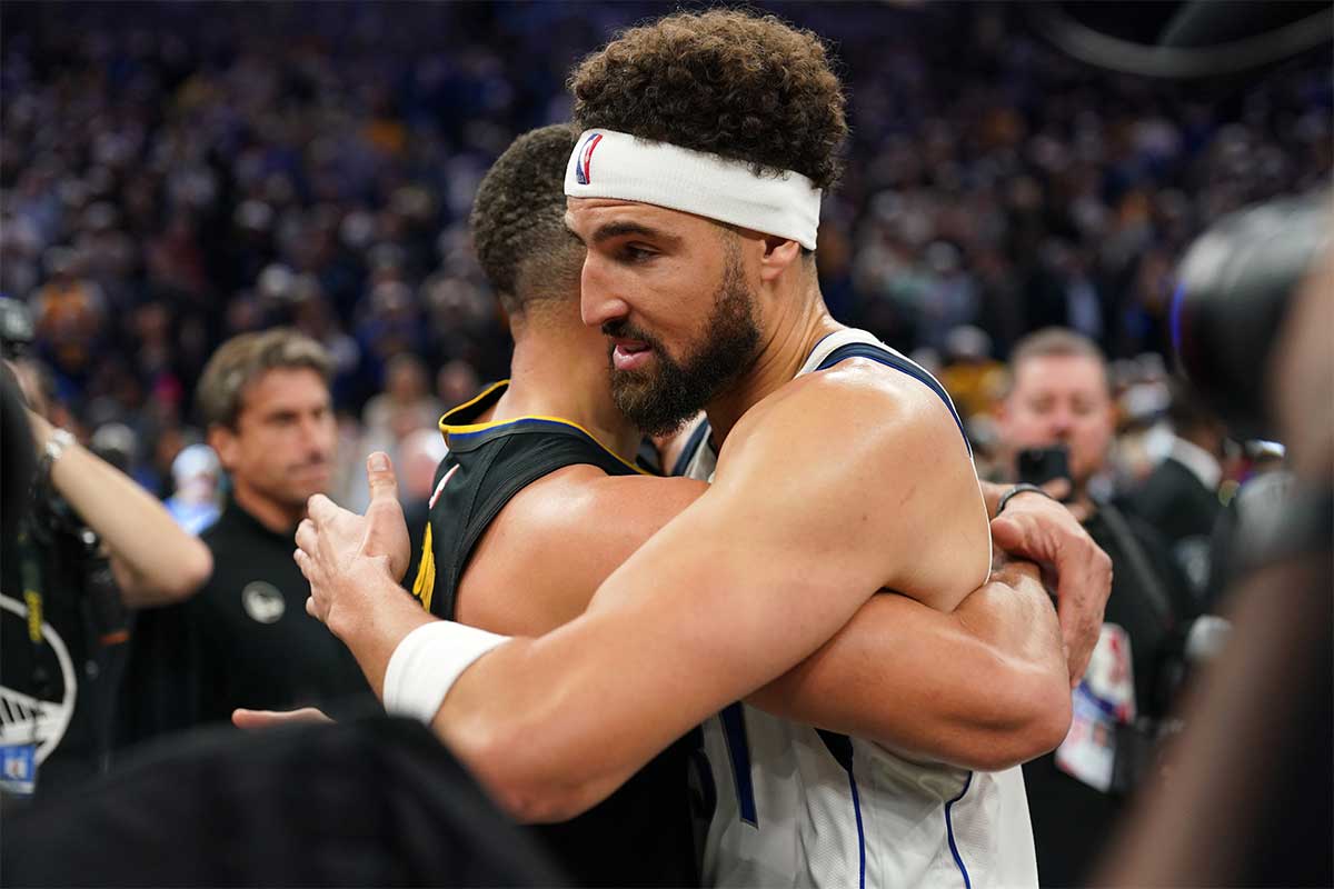 Klay Thompson explains decision to copy Stephen Curry's shimmy in loss ...
