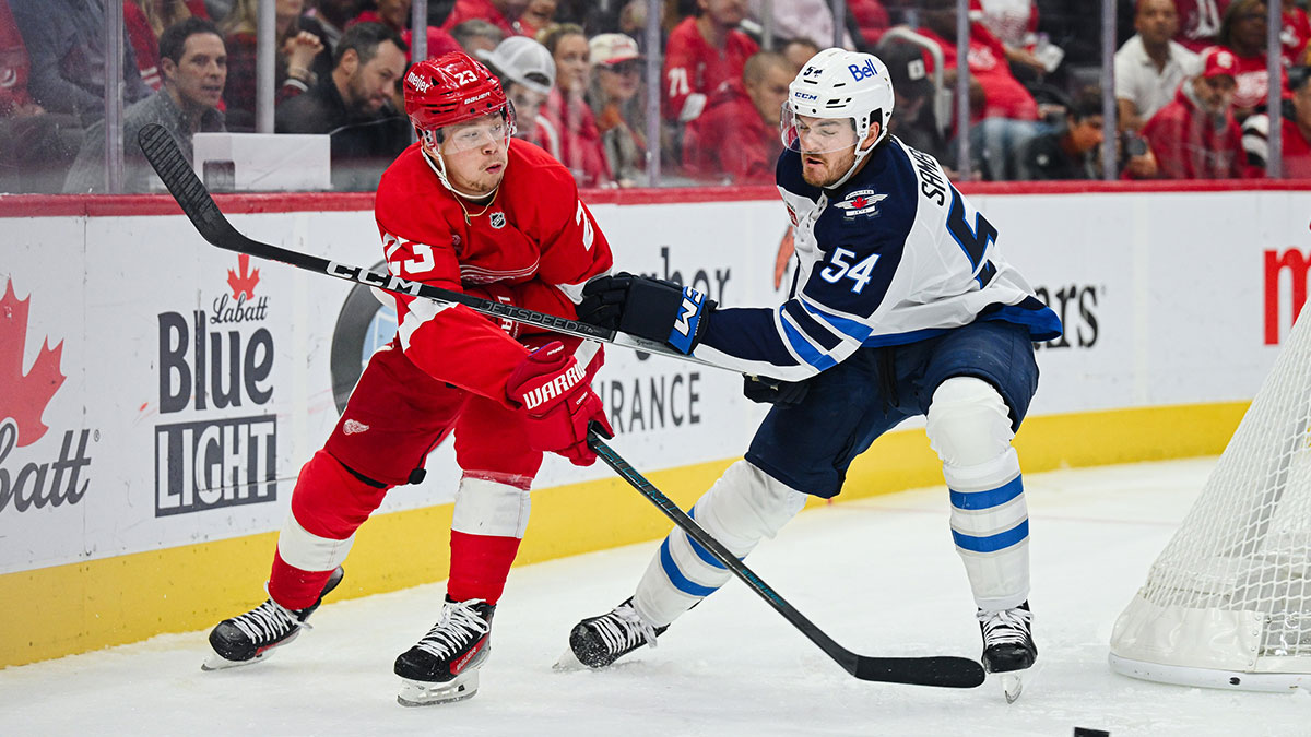 Lucas Raymond joins exclusive Red Wings club with latest feat