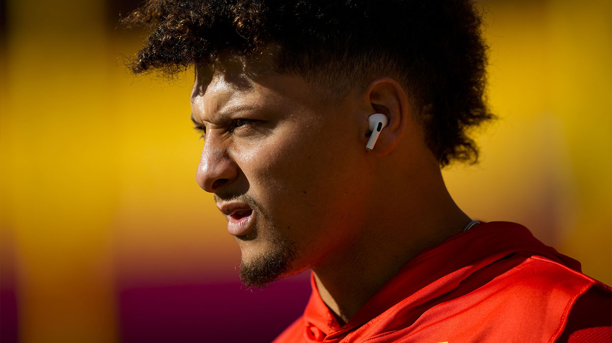 Patrick Mahomes breaks silence on 'frustrating' home burglary