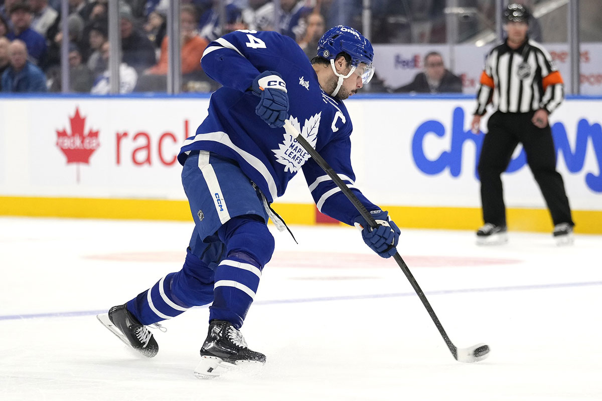 Auston Matthews calls out 'quiet' Maple Leafs crowd after Ryan Reaves fight