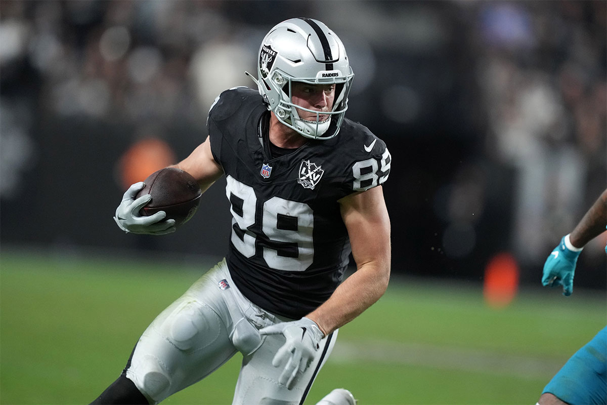 Raiders' Brock Bowers breaks Puka Nacua's rookie record