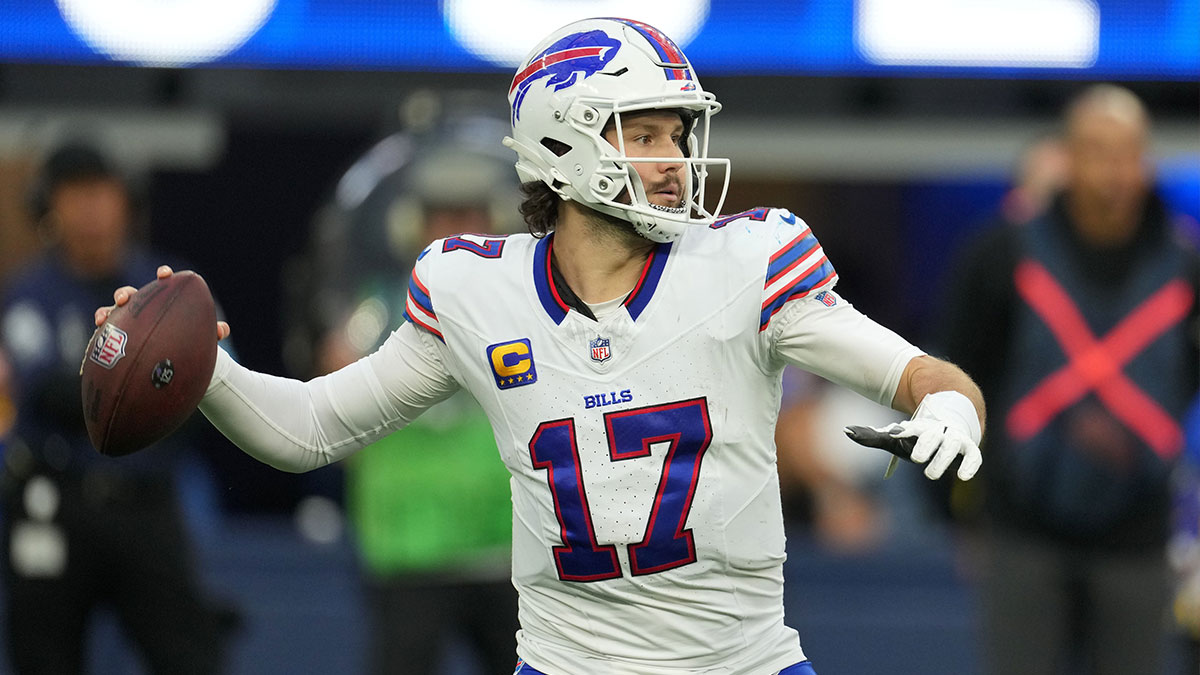 Josh Allen pens sweet birthday tribute to fiancée Hailee Steinfeld