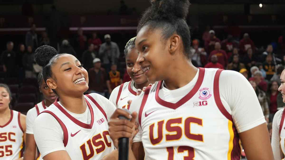 Mind-blowing stat shows JuJu Watkins, Kiki Iriafen dominance in USC win