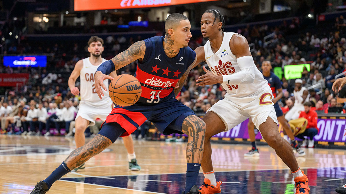 Lakers, Warriors among teams that have 'kept tabs' on Kyle Kuzma trade