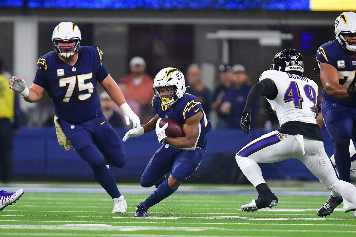 Ladd McConkey sets multiple Chargers rookie records in Patriots blowout
