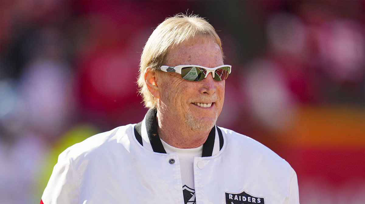 Raiders news: What Derek Carr said about Mark Davis, Vegas upon retiring