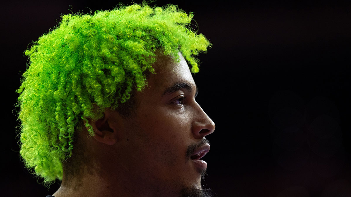 Spurs' Jermey Sochan invokes Grinch in green holiday hair