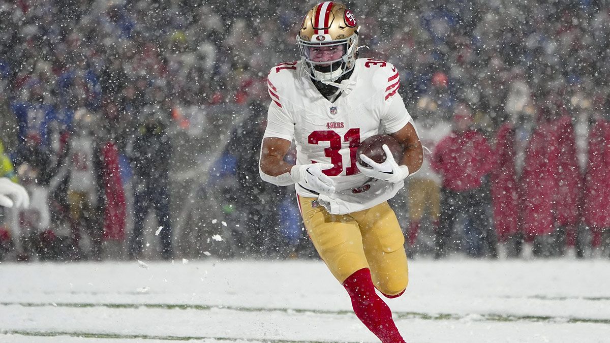 49ers' Isaac Guerendo expected to play vs. Lions despite hamstring ...