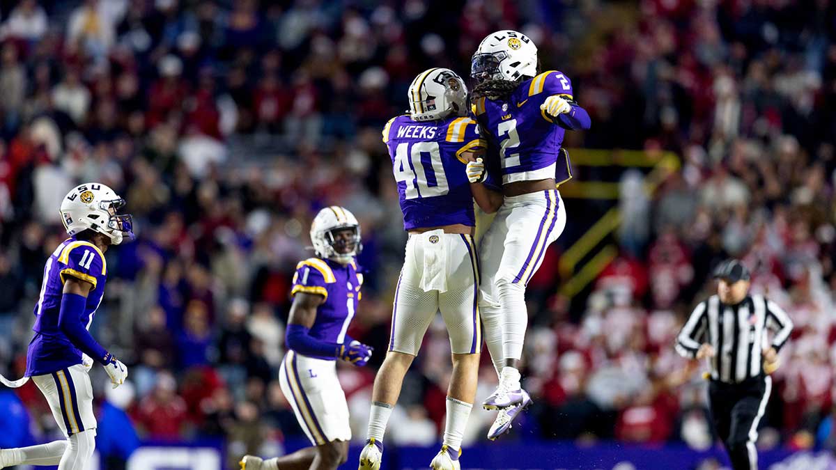 LSU football players rally around Whit Weeks after Texas Bowl injury