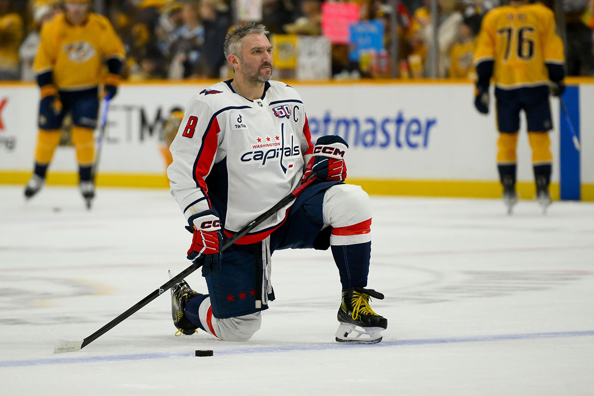 Capitals' Alex Ovechkin breaks NHL record as he inches closer to Wayne ...