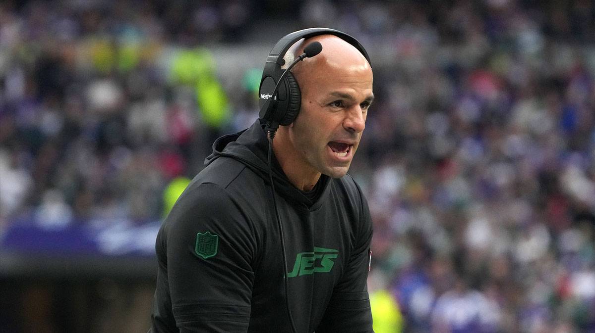 Robert Saleh heckled by drunk Eagles fan in Packers' press box