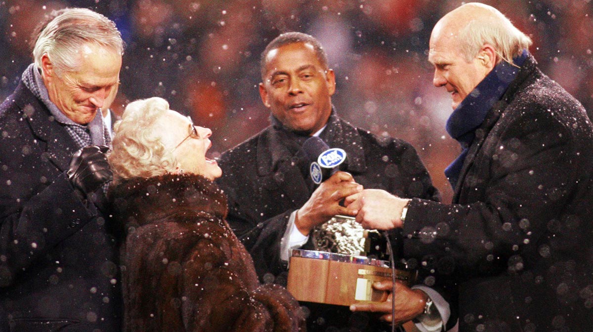 Roger Goodell releases statement on death of Bears' Virginia McCaskey