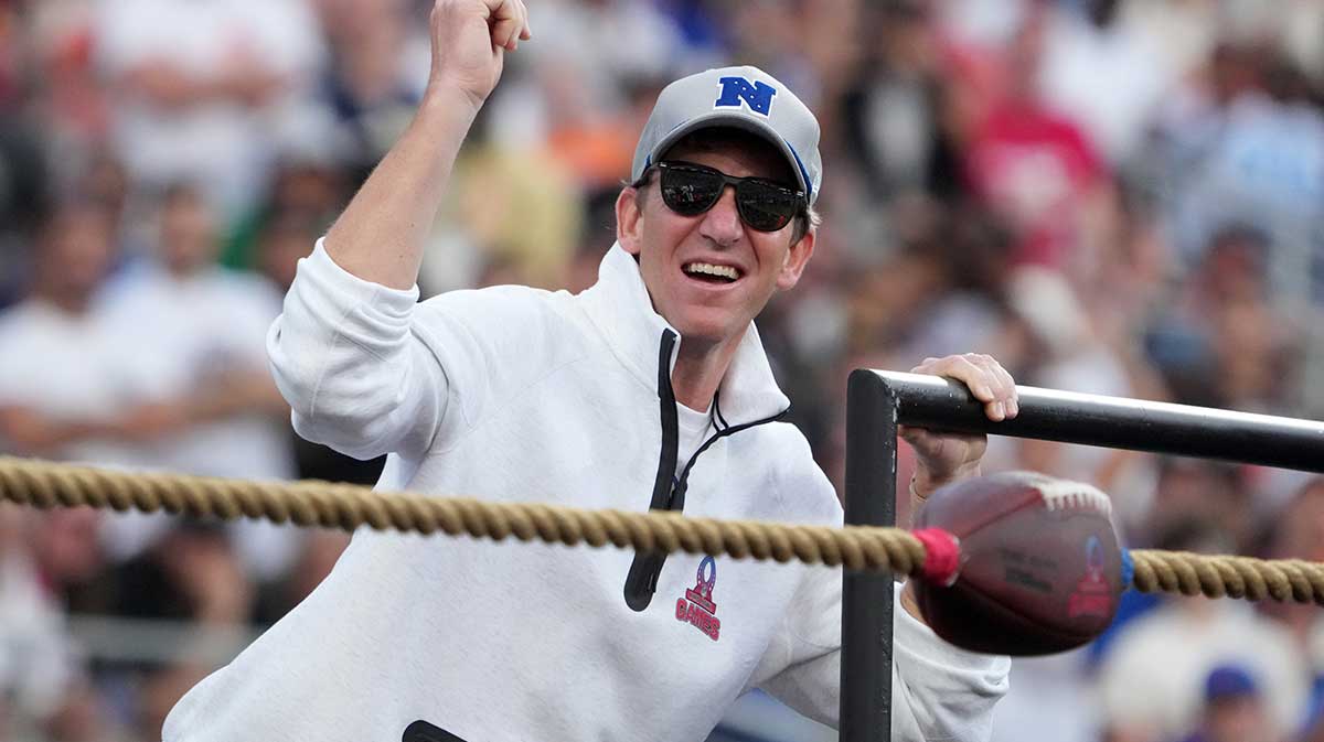Eli Manning shares embarrassing childhood photo