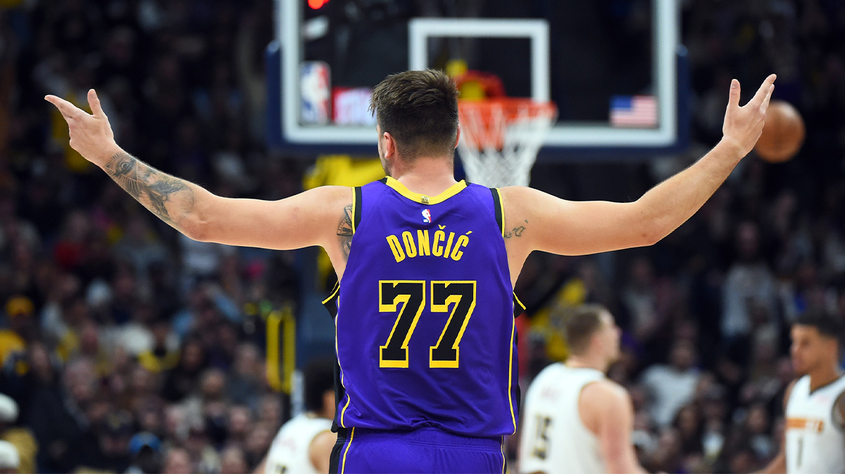Luka Doncic-LeBron James first alley-oop connection has Lakers fans ...