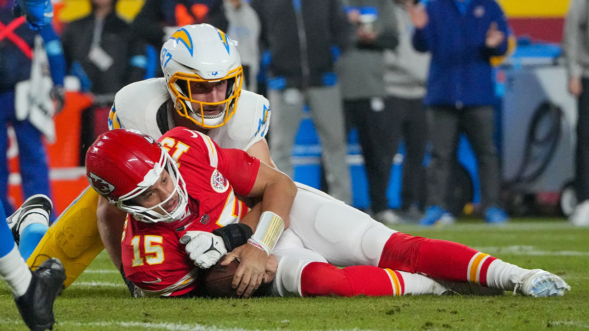 Bills' Joey Bosa signing completes Buffalo-Los Angeles trifecta