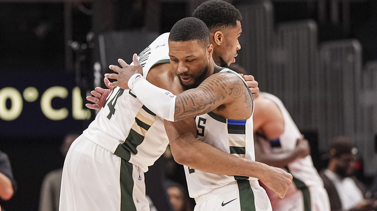 Bucks' Damian Lillard reacts to dominating with nasty-looking eye injury