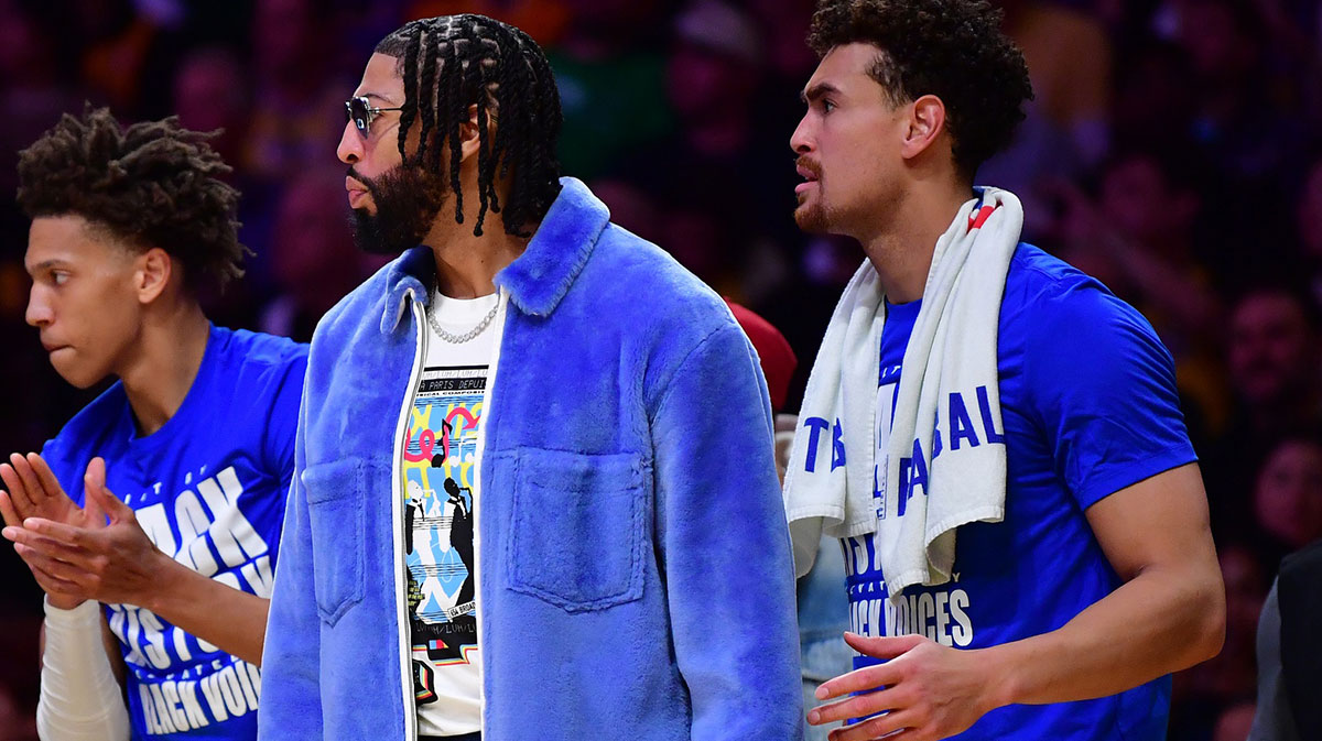 Mavericks' Anthony Davis shares update amid recovery from injury