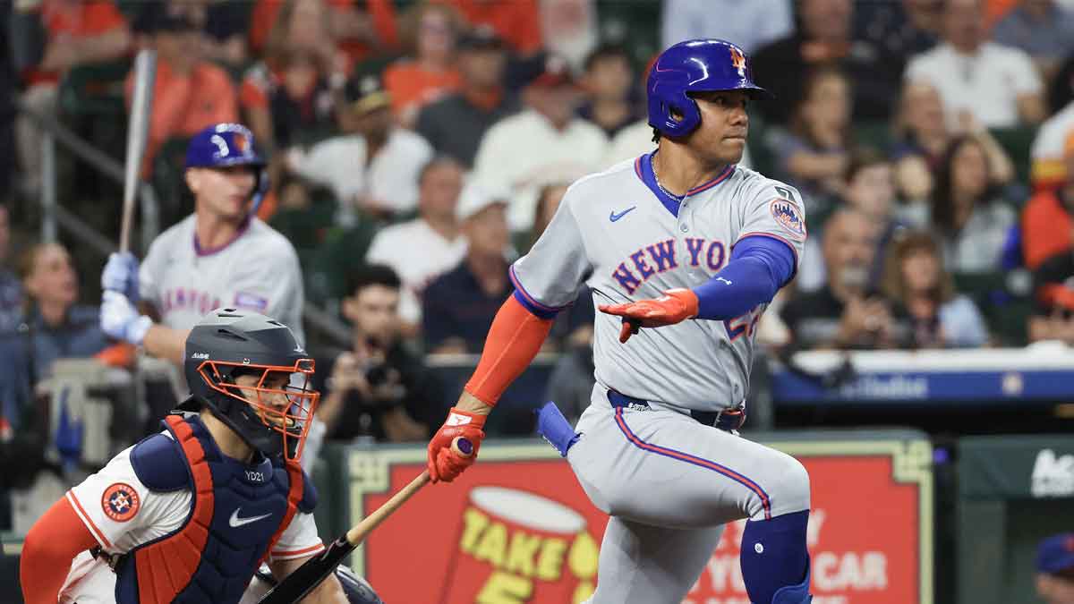 Mets star Juan Soto tips cap to Astros' Josh Hader after game-ending ...