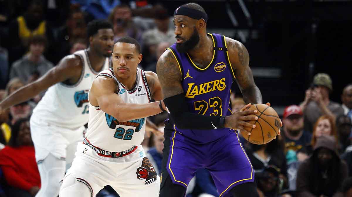 LeBron James drains wild one-legged deep 3 in Lakers-Rockets contest